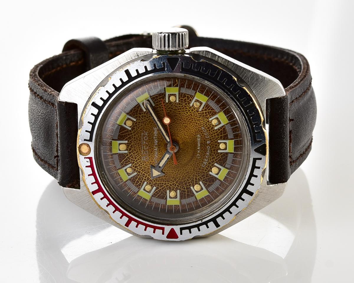 Soviet Vostok Amphibia mechanical wristwatch - SovietWatchStore.com