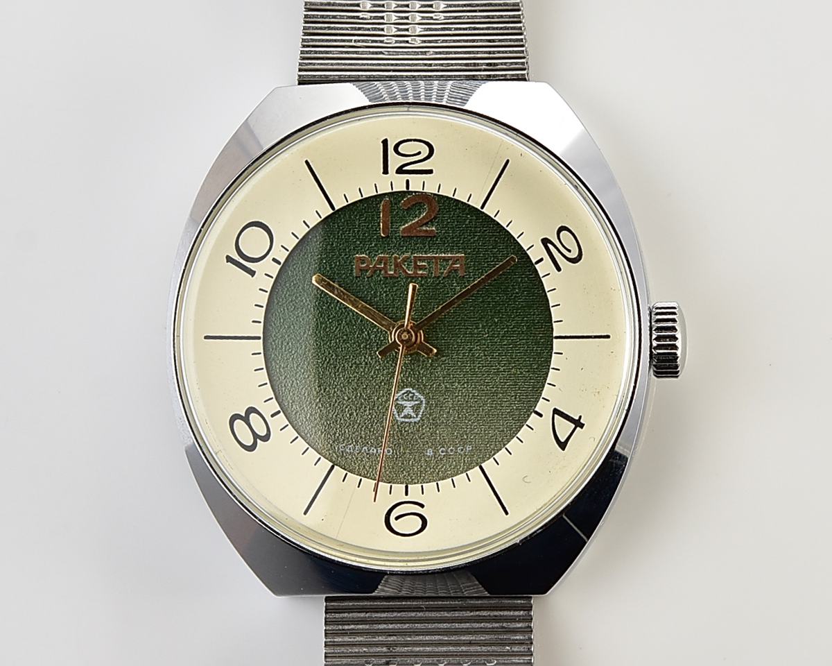 Excellent soviet Raketa vintage mechanical watch with bi-color dial ...
