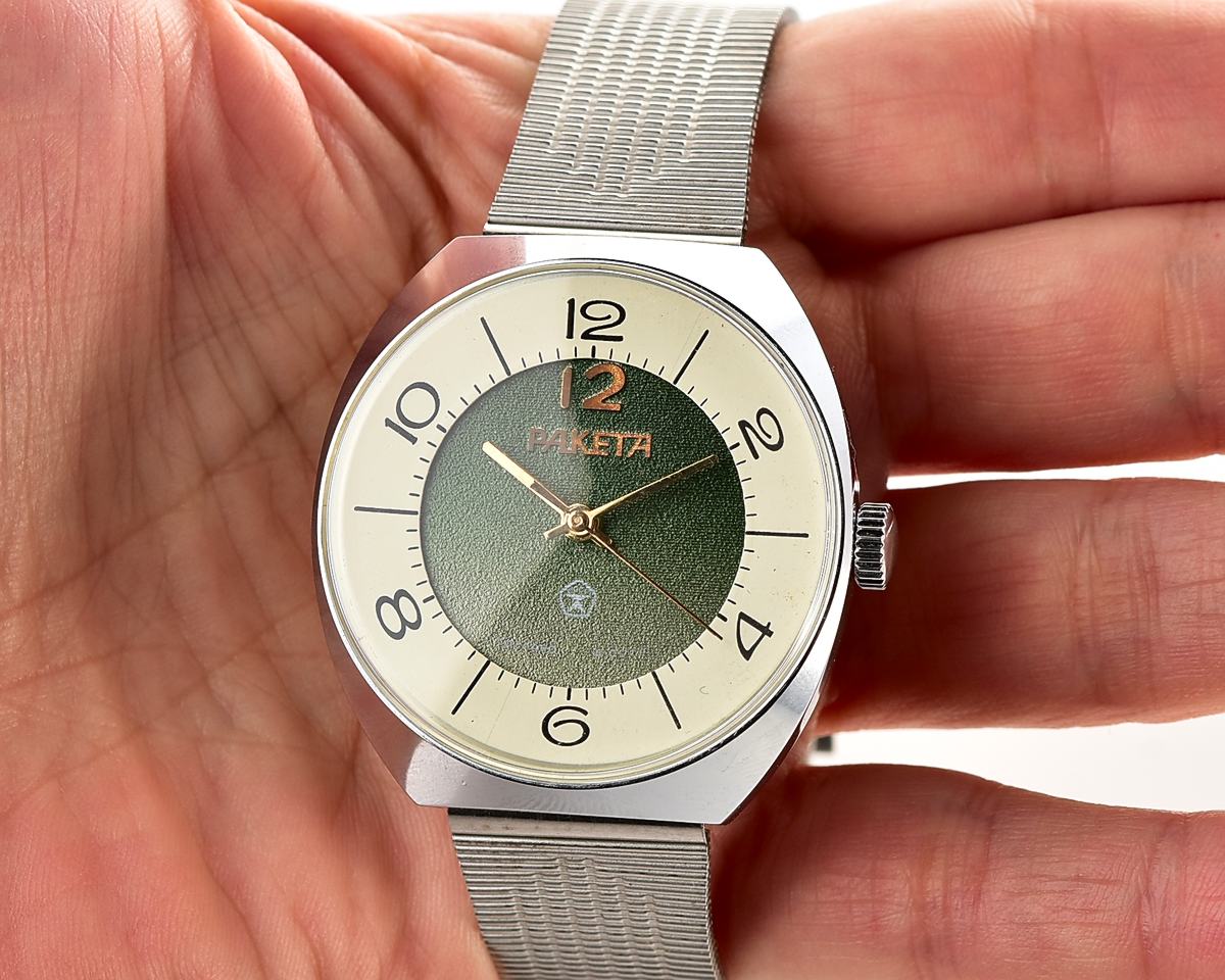 Excellent soviet Raketa vintage mechanical watch with bi-color dial ...