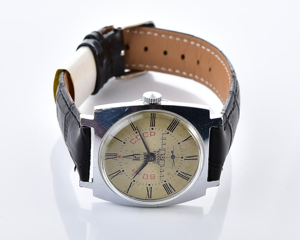 Vintage POBEDA watch with Kremlin – 60 years of USSR ...
