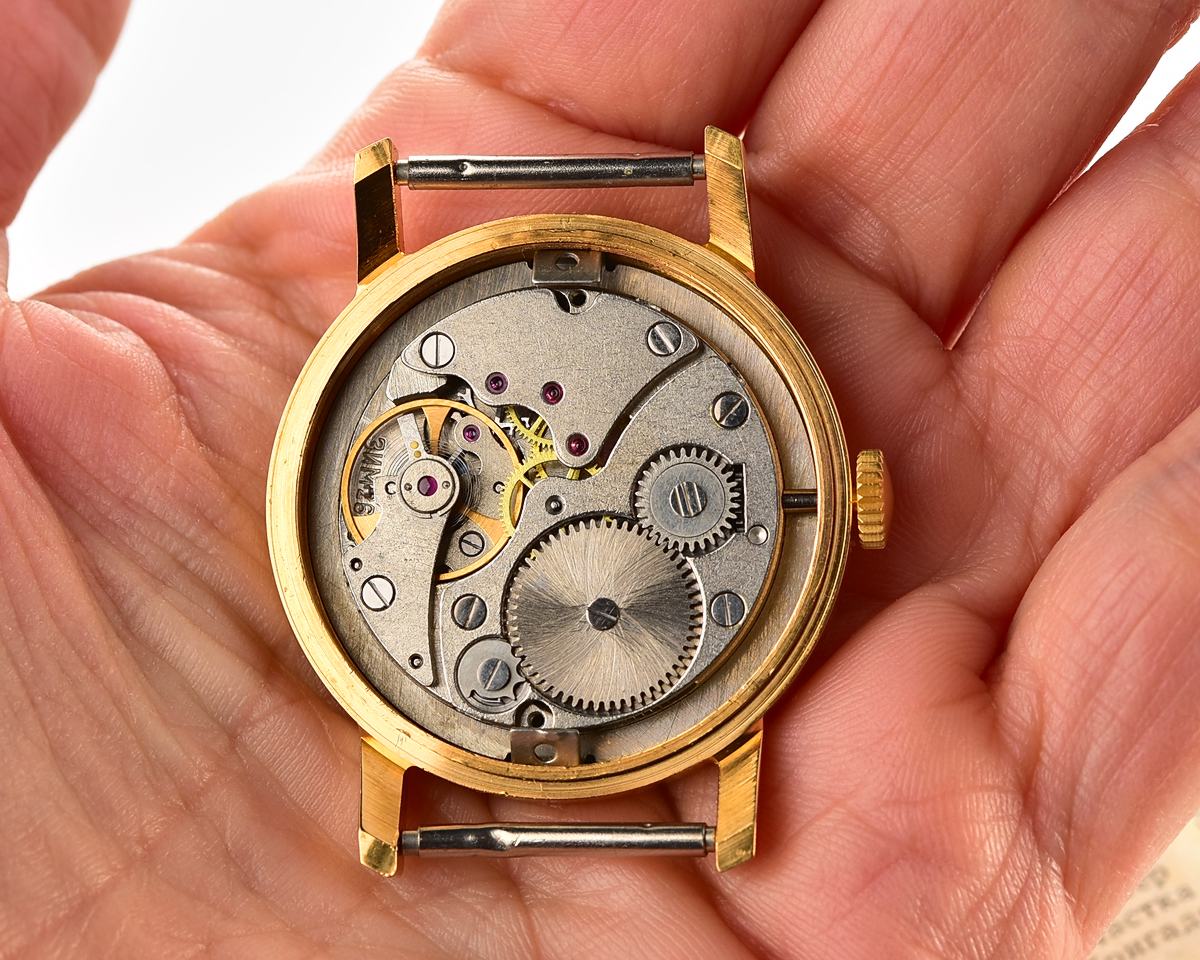 TIME CAPSULE: Mechanical POBEDA gold-plated watch in box – New Old ...