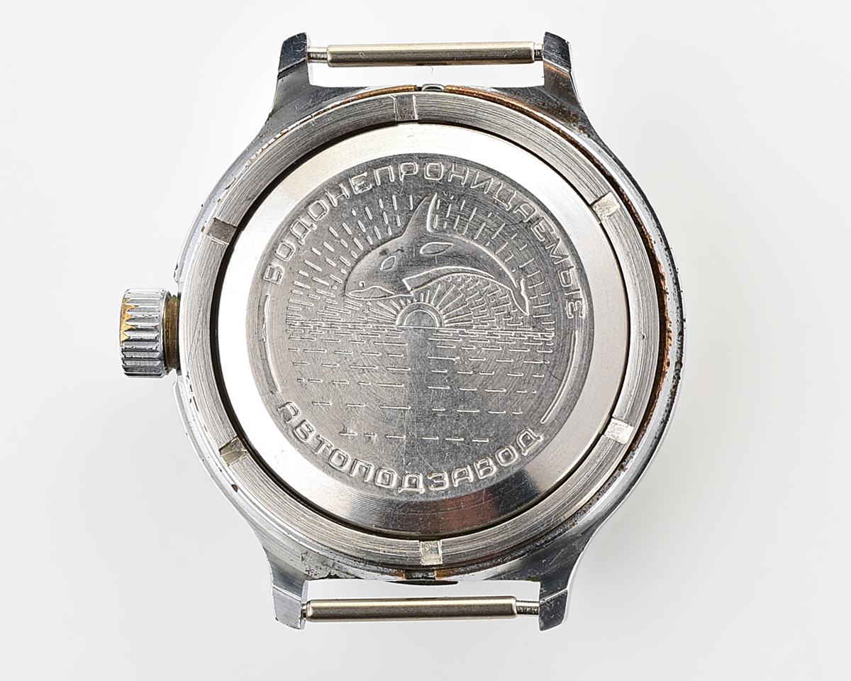 Vostok Amphibia with automatic self winding movement – Submarine ...