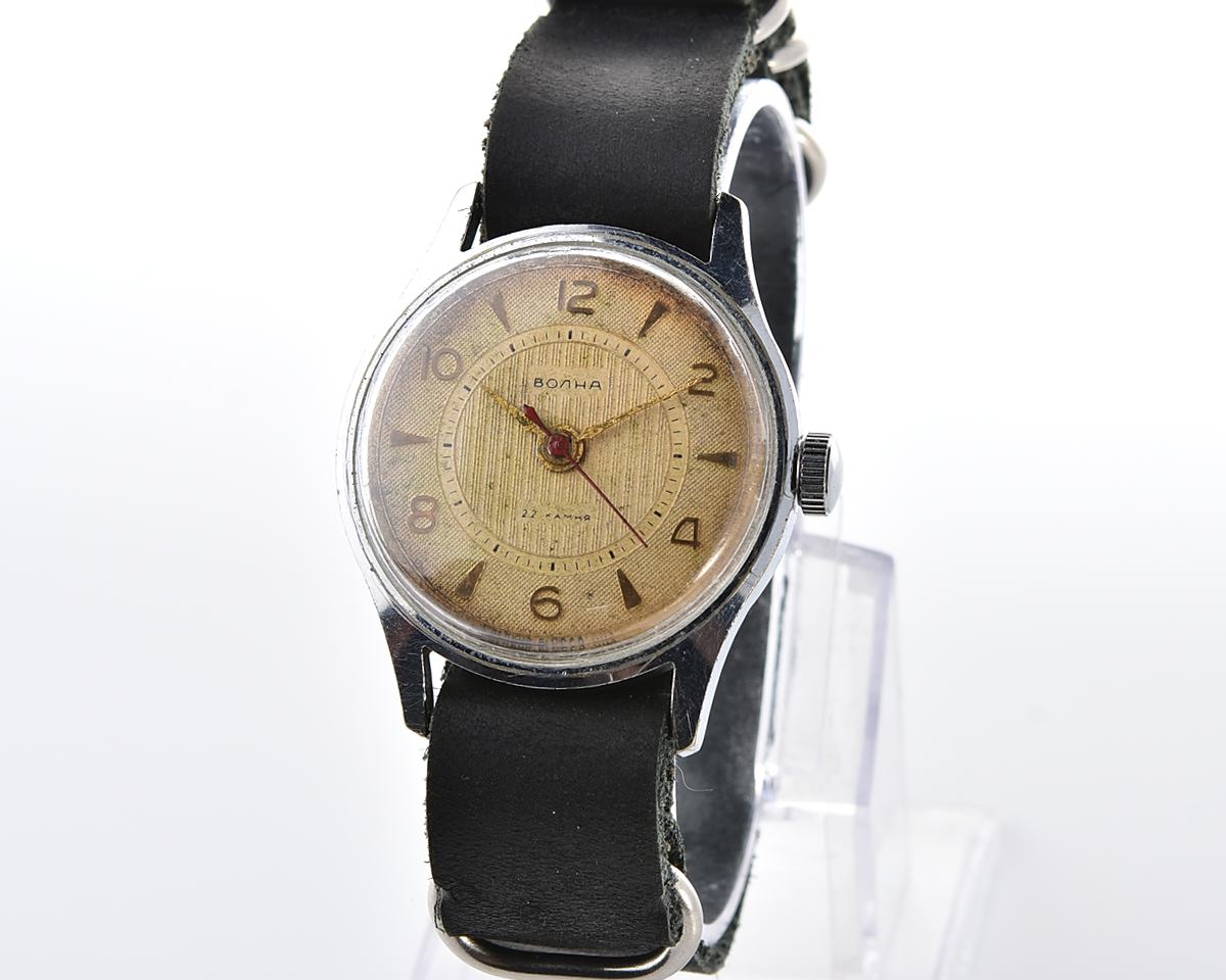 Soviet VOLNA 22 jewels vintage mechanical watch with NATO genuine ...